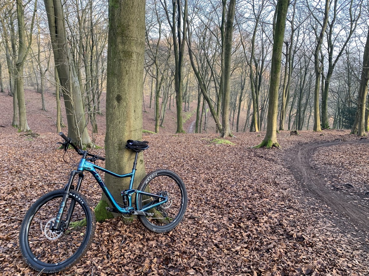 How to ride drop offs - Beyond The Mud